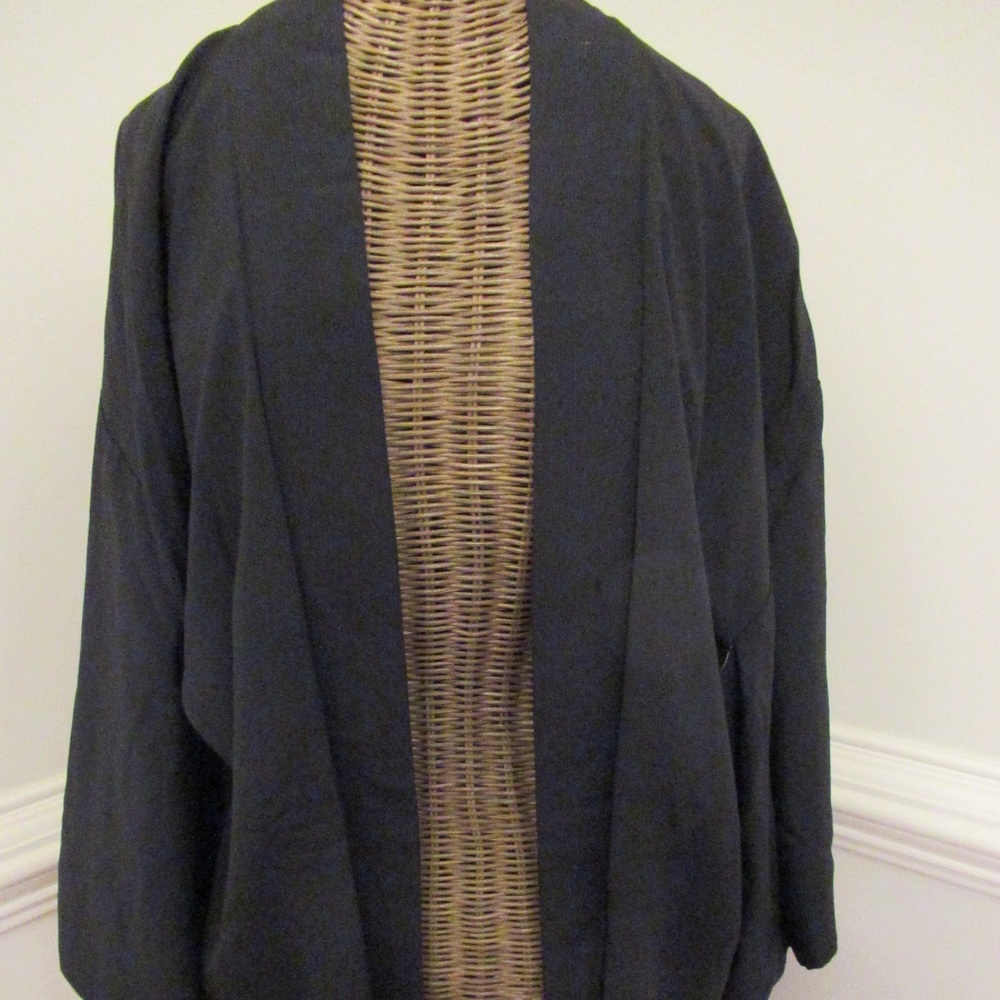 Traditional Hoari Jacket With Family Crest - Gem